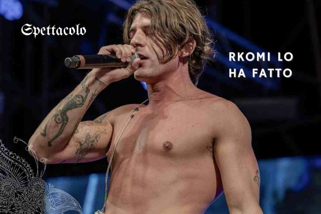 Se lo fa Rkomi, allora vuol dire che possiamo farlo tutti